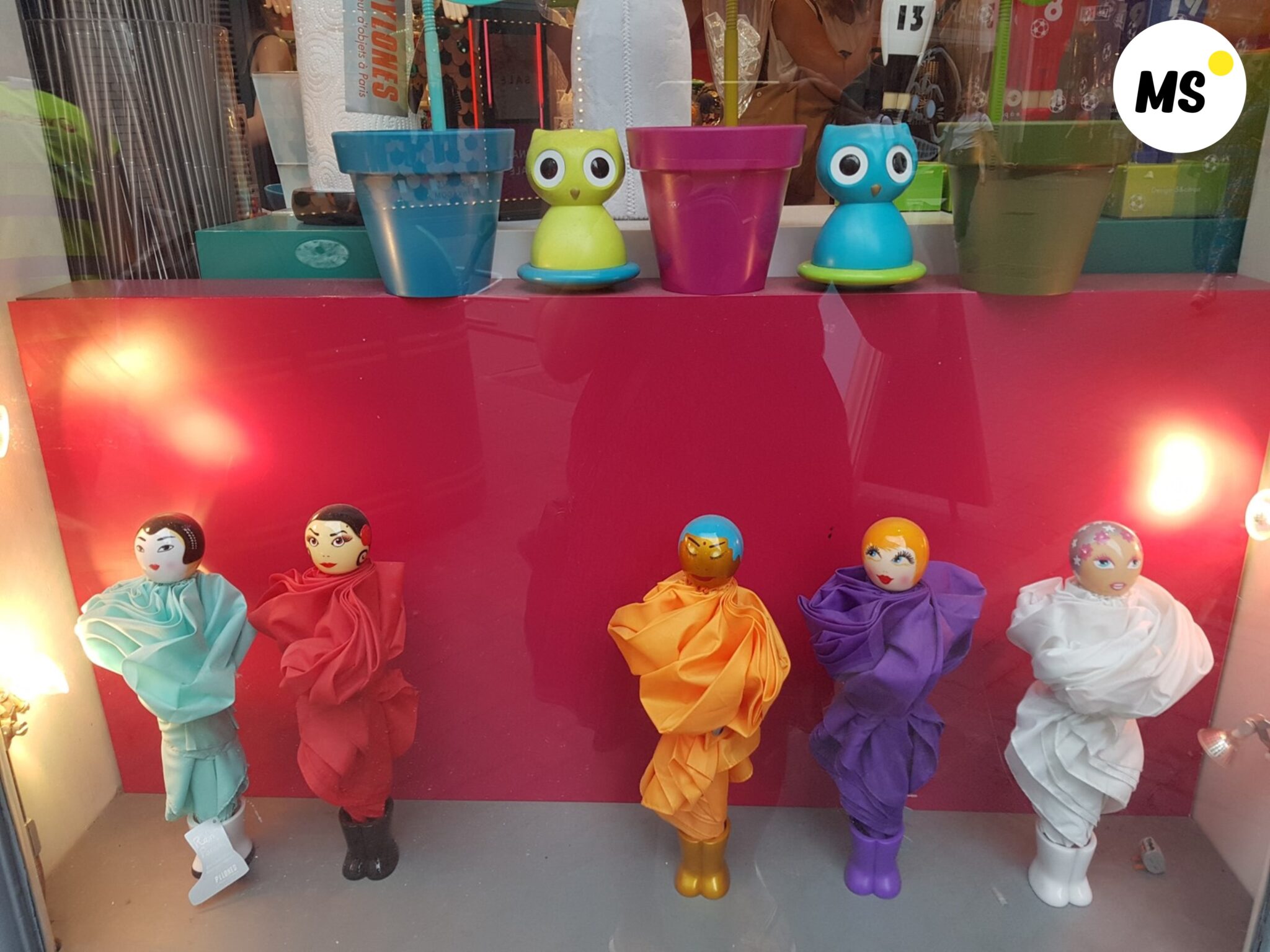 La Iluminación Puntual en Vitrinismo - Marcela Seggiaro